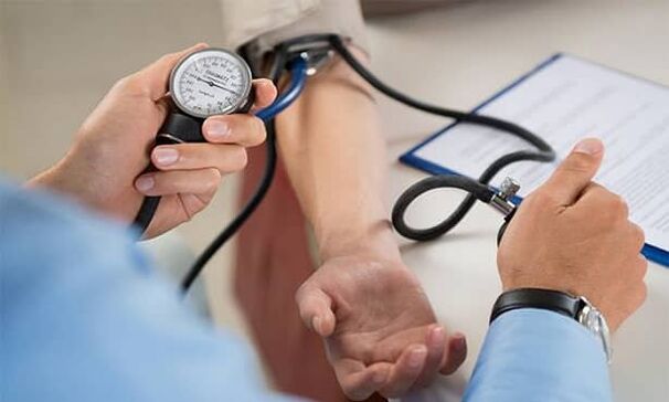 Hypertenzia (arteriálna hypertenzia): príčiny, symptómy a liečba